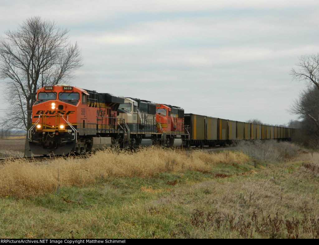 BNSF 5889 Northbound